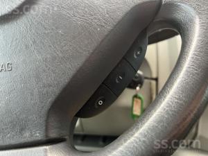 Grey Opel Vivaro 2010 in Rezekne, with an engine capacity of 2.50 L and mileage of 188 thousand km for 9790 €, photo 21 on AUTOMOTO.COM.LV