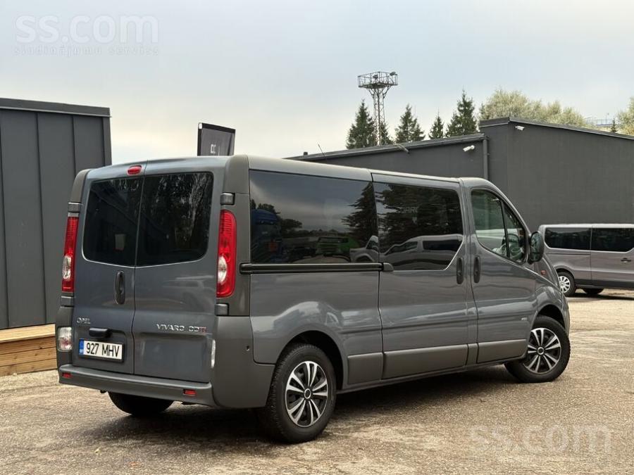 Pelēks Opel Vivaro 2011 Tallina, ar dzinēja tilpumu 2.00 L un nobraukumu 150 tūkst. km par 11900 €, foto 13 vietnē AUTOMOTO.COM.LV