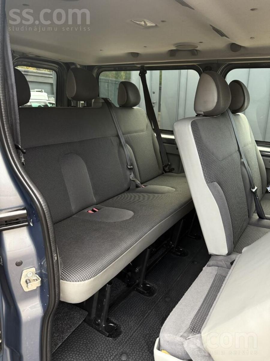 Pelēks Opel Vivaro 2011 Tallina, ar dzinēja tilpumu 2.00 L un nobraukumu 150 tūkst. km par 11900 €, foto 19 vietnē AUTOMOTO.COM.LV