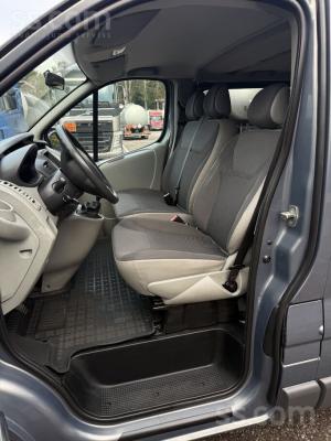 Pelēks Opel Vivaro 2011 Tallina, ar dzinēja tilpumu 2.00 L un nobraukumu 150 tūkst. km par 11900 €, foto 24 vietnē AUTOMOTO.COM.LV