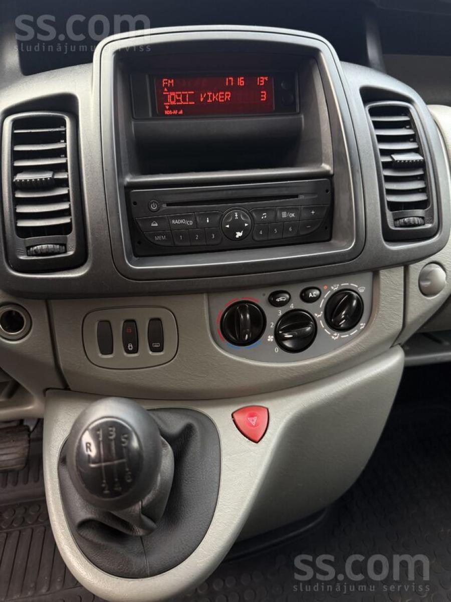 Pelēks Opel Vivaro 2011 Tallina, ar dzinēja tilpumu 2.00 L un nobraukumu 150 tūkst. km par 11900 €, foto 27 vietnē AUTOMOTO.COM.LV