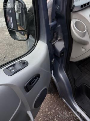 Pelēks Opel Vivaro 2011 Tallina, ar dzinēja tilpumu 2.00 L un nobraukumu 150 tūkst. km par 11900 €, foto 29 vietnē AUTOMOTO.COM.LV