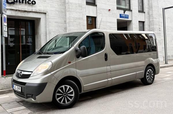 Grey Opel Vivaro 2012 in Tallinn, with an engine capacity of 2.00 L and mileage of 352 thousand km for 8999 €, photo 4 on AUTOMOTO.COM.LV