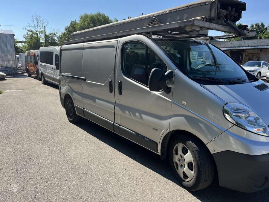 Pelēks Opel Vivaro 2014 Klaipėda, ar dzinēja tilpumu 2.00 L un nobraukumu 265 tūkst. km par 7800 €, foto 1 vietnē AUTOMOTO.COM.LV