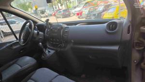 Grey Opel Vivaro 2016 in Vilnius, with an engine capacity of 1.60 L and mileage of 130 thousand km for 15000 €, photo 7 on AUTOMOTO.COM.LV