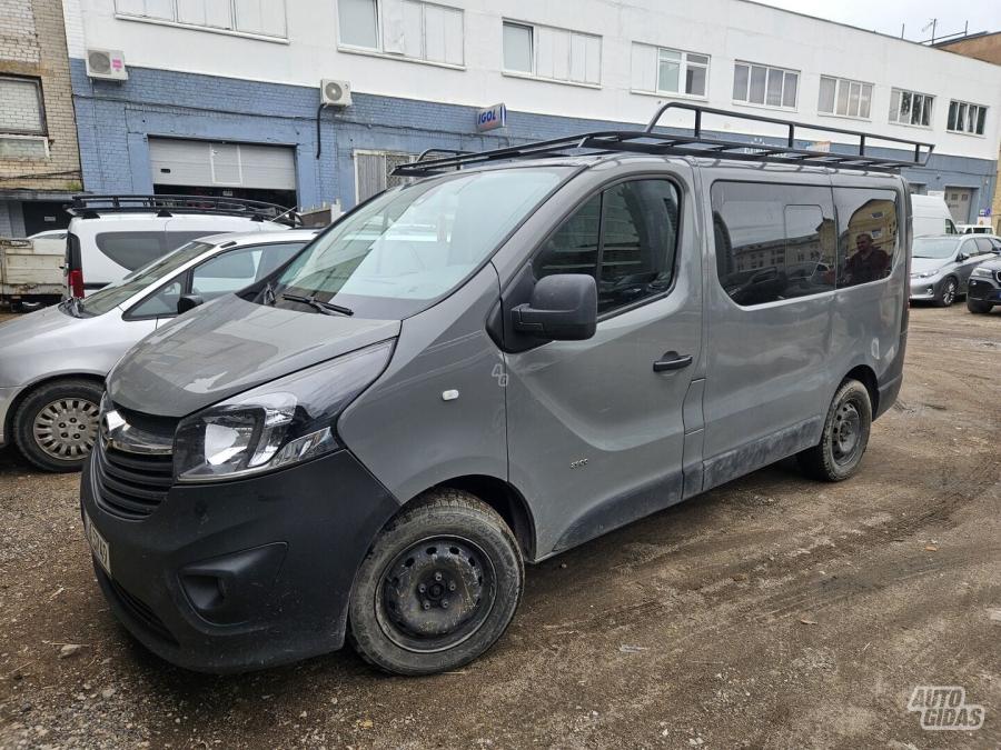 Pelēks Opel Vivaro 2017 Viļņa, ar dzinēja tilpumu 1.60 L un nobraukumu 195 tūkst. km par 9550 €, foto 1 vietnē AUTOMOTO.COM.LV
