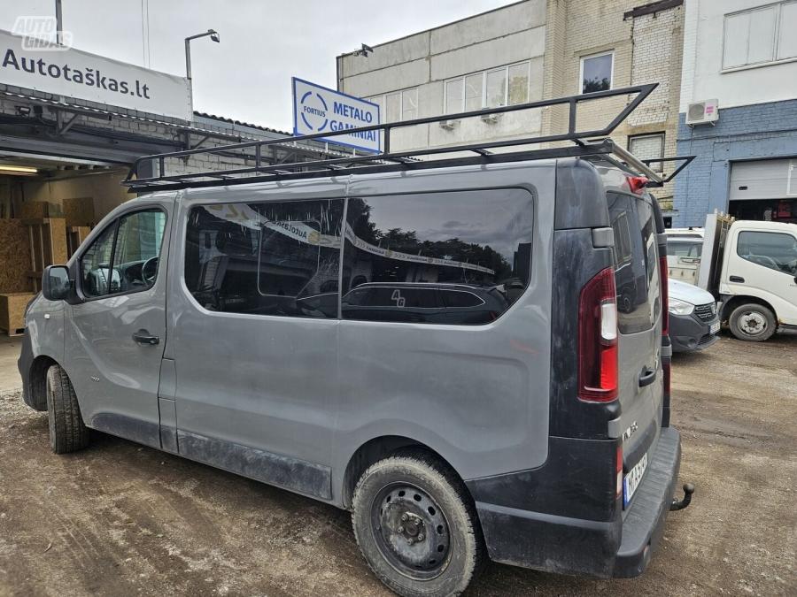 Pelēks Opel Vivaro 2017 Viļņa, ar dzinēja tilpumu 1.60 L un nobraukumu 195 tūkst. km par 9550 €, foto 2 vietnē AUTOMOTO.COM.LV