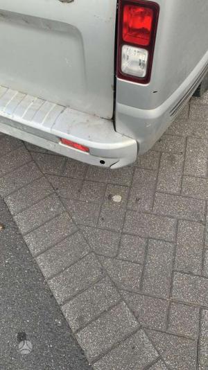 Grey Opel Vivaro 2017 in Klaipeda, with an engine capacity of 1.60 L and mileage of 180 thousand km for 3300 €, photo 10 on AUTOMOTO.COM.LV