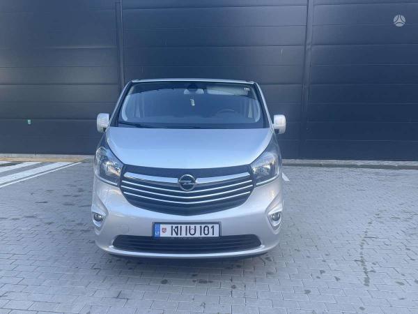 Pelēks Opel Vivaro 2017 Kauņa, ar dzinēja tilpumu 1.60 L un nobraukumu 195 tūkst. km par 13350 €, foto 2 vietnē AUTOMOTO.COM.LV