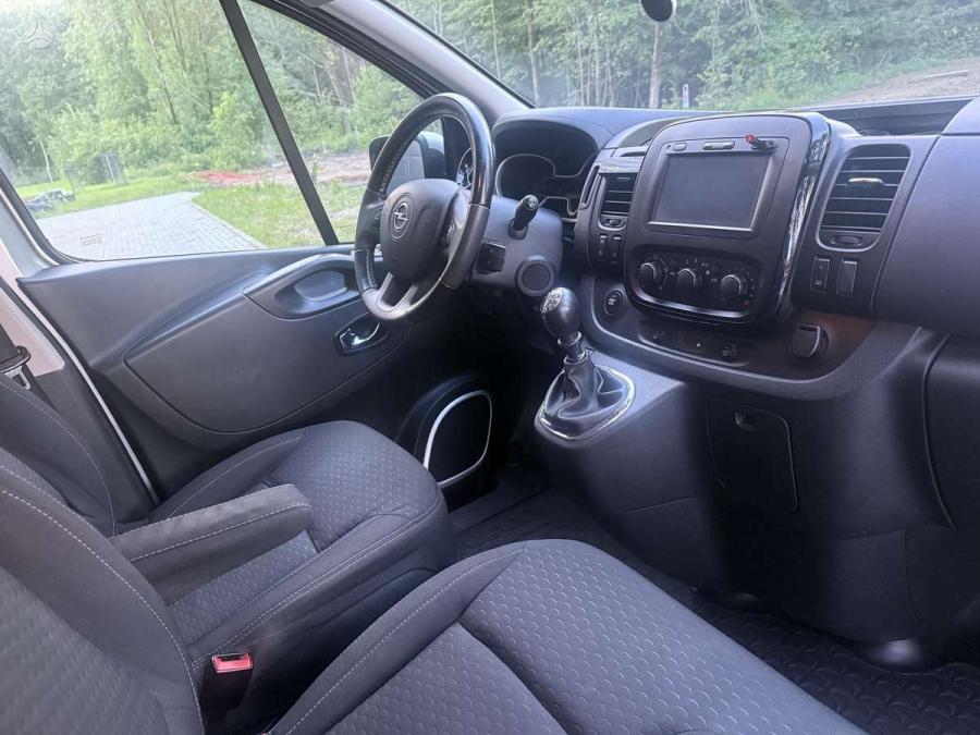 Pelēks Opel Vivaro 2017 Kauņa, ar dzinēja tilpumu 1.60 L un nobraukumu 195 tūkst. km par 13350 €, foto 10 vietnē AUTOMOTO.COM.LV