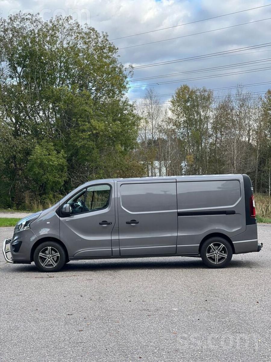 Grey Opel Vivaro 2017 in Ogre, with an engine capacity of 1.60 L and mileage of 188 thousand km for 10400 €, photo 3 on AUTOMOTO.COM.LV