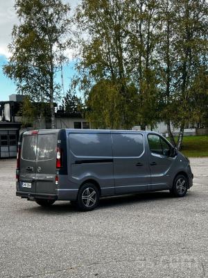 Grey Opel Vivaro 2017 in Ogre, with an engine capacity of 1.60 L and mileage of 188 thousand km for 10400 €, photo 7 on AUTOMOTO.COM.LV