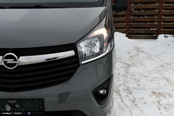 Grey Opel Vivaro 2018 in Kretinga, with an engine capacity of 1.60 L and mileage of 261 thousand km for 14499 €, photo 4 on AUTOMOTO.COM.LV