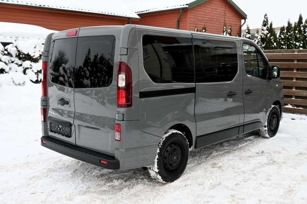 Grey Opel Vivaro 2018 in Kretinga, with an engine capacity of 1.60 L and mileage of 261 thousand km for 14499 €, photo 9 on AUTOMOTO.COM.LV