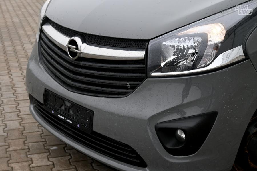 Pelēks Opel Vivaro 2018 Kretinga, ar dzinēja tilpumu 1.60 L un nobraukumu 261 tūkst. km par 14499 €, foto 4 vietnē AUTOMOTO.COM.LV