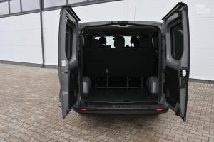 Pelēks Opel Vivaro 2018 Kretinga, ar dzinēja tilpumu 1.60 L un nobraukumu 261 tūkst. km par 14499 €, foto 11 vietnē AUTOMOTO.COM.LV