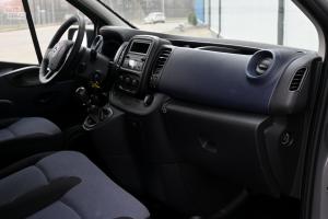 Pelēks Opel Vivaro 2018 Kretinga, ar dzinēja tilpumu 1.60 L un nobraukumu 261 tūkst. km par 14499 €, foto 19 vietnē AUTOMOTO.COM.LV