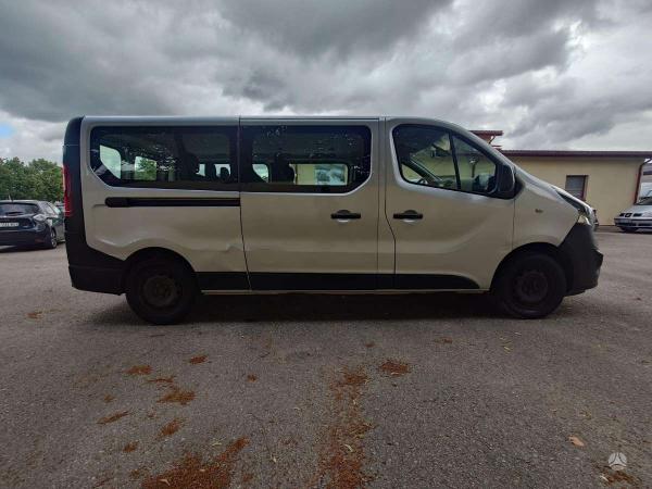 Pelēks Opel Vivaro 2018 Tauragė, ar dzinēja tilpumu 1.60 L un nobraukumu 197 tūkst. km par 9300 €, foto 5 vietnē AUTOMOTO.COM.LV