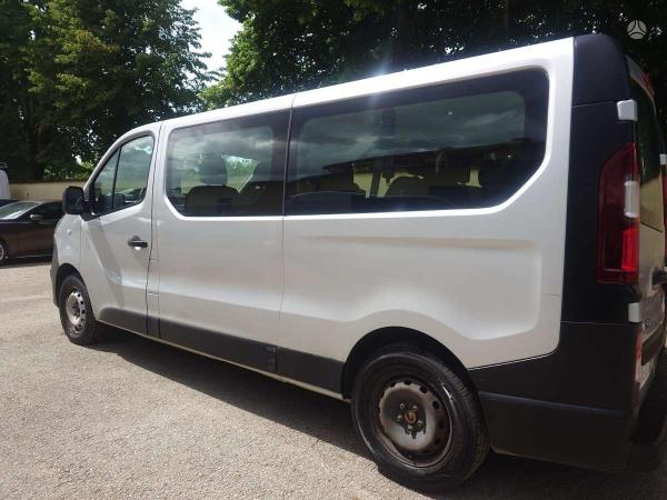 Pelēks Opel Vivaro 2018 Tauragė, ar dzinēja tilpumu 1.60 L un nobraukumu 197 tūkst. km par 9300 €, foto 8 vietnē AUTOMOTO.COM.LV