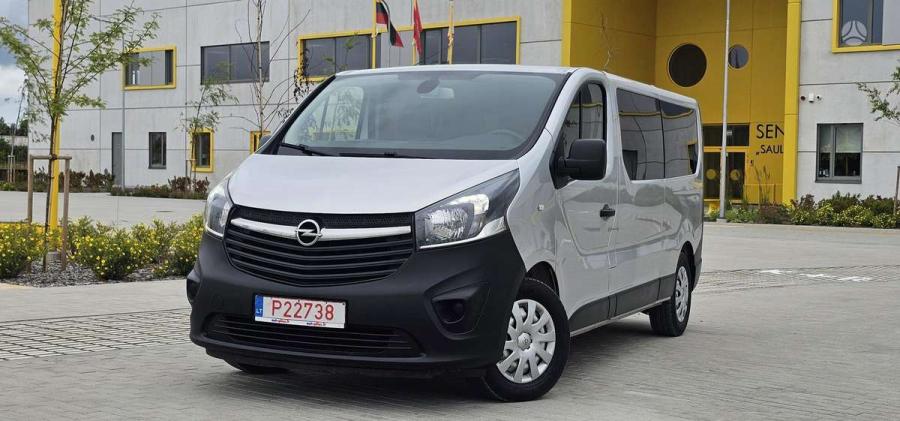 Grey Opel Vivaro 2018 in Klaipeda, with an engine capacity of 1.60 L and mileage of 498 thousand km for 10400 €, photo 1 on AUTOMOTO.COM.LV