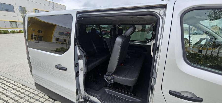 Grey Opel Vivaro 2018 in Klaipeda, with an engine capacity of 1.60 L and mileage of 498 thousand km for 10400 €, photo 17 on AUTOMOTO.COM.LV