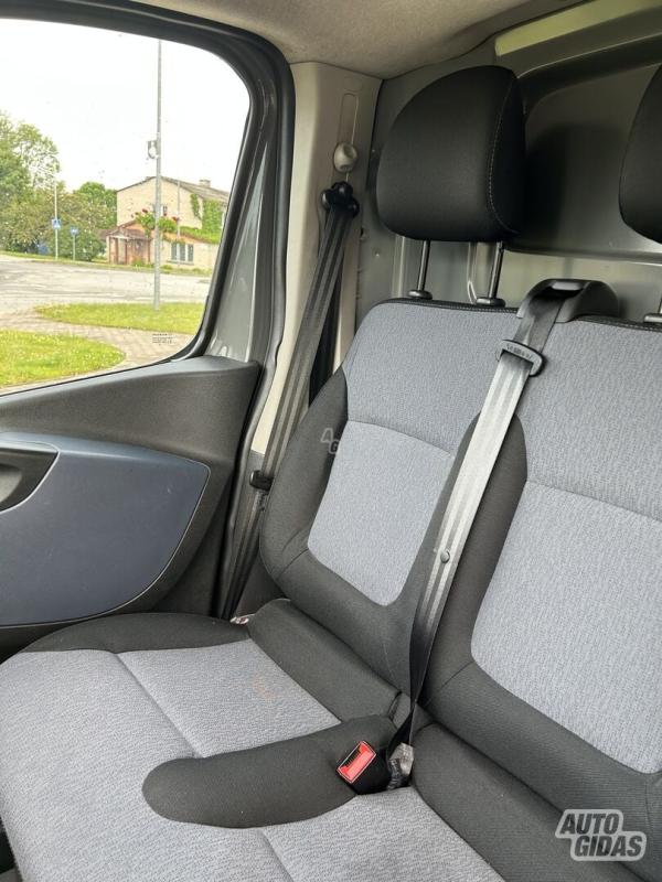 Grey Opel Vivaro 2019 in Telschi, with an engine capacity of 2.00 L and mileage of 365 thousand km for 10500 €, photo 8 on AUTOMOTO.COM.LV