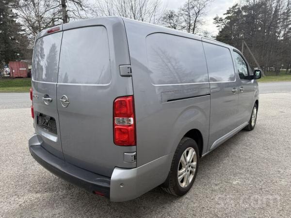 Grey Opel Vivaro 2019 in Tallinn, with an engine capacity of 2.00 L and mileage of 370 thousand km for 7000 €, photo 3 on AUTOMOTO.COM.LV