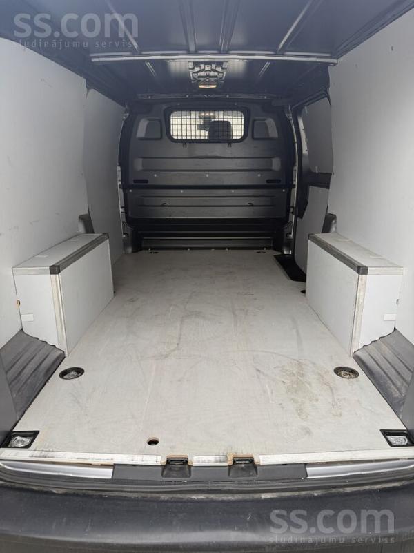 Grey Opel Vivaro 2019 in Tallinn, with an engine capacity of 2.00 L and mileage of 370 thousand km for 7000 €, photo 5 on AUTOMOTO.COM.LV