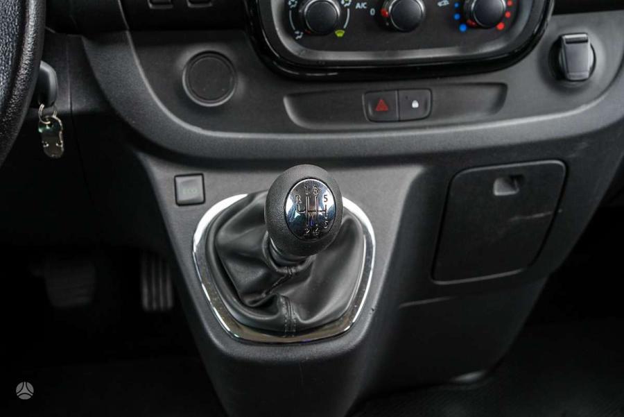 Pelēks Opel Vivaro 2019 Kauņa, ar dzinēja tilpumu 1.60 L un nobraukumu 203 tūkst. km par 13950 €, foto 18 vietnē AUTOMOTO.COM.LV