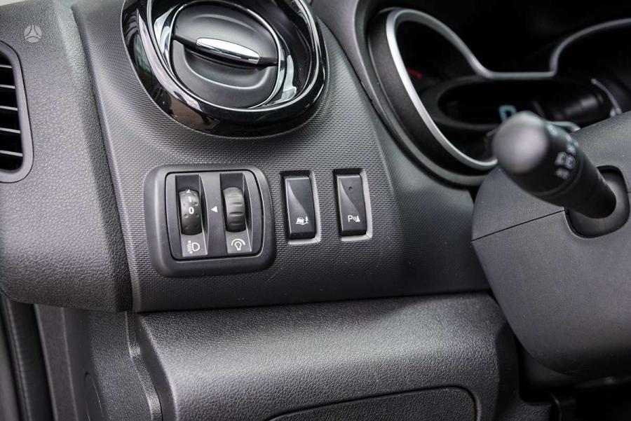 Pelēks Opel Vivaro 2019 Kauņa, ar dzinēja tilpumu 1.60 L un nobraukumu 203 tūkst. km par 13950 €, foto 26 vietnē AUTOMOTO.COM.LV