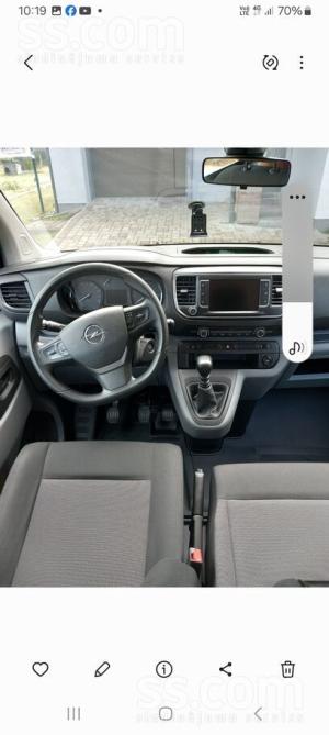 Grey Opel Vivaro 2022 in Riga, with an engine capacity of 1.50 L and mileage of 157 thousand km for 22667 €, photo 16 on AUTOMOTO.COM.LV