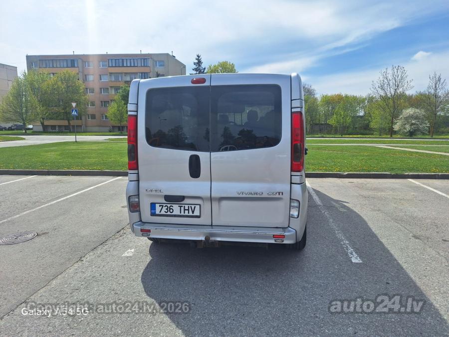 Grey Opel Vivaro 2010 in Tallinn, with an engine capacity of 2.00 L and mileage of 310 thousand km for 6400 €, photo 3 on AUTOMOTO.COM.LV
