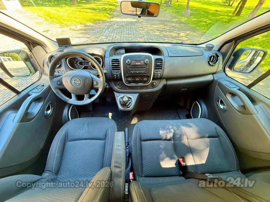 Pelēks Opel Vivaro 2015 Tallina, ar dzinēja tilpumu 1.60 L un nobraukumu 185 tūkst. km par 11500 €, foto 10 vietnē AUTOMOTO.COM.LV