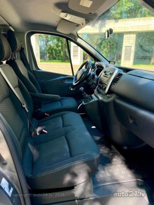 Pelēks Opel Vivaro 2015 Tallina, ar dzinēja tilpumu 1.60 L un nobraukumu 185 tūkst. km par 11500 €, foto 12 vietnē AUTOMOTO.COM.LV