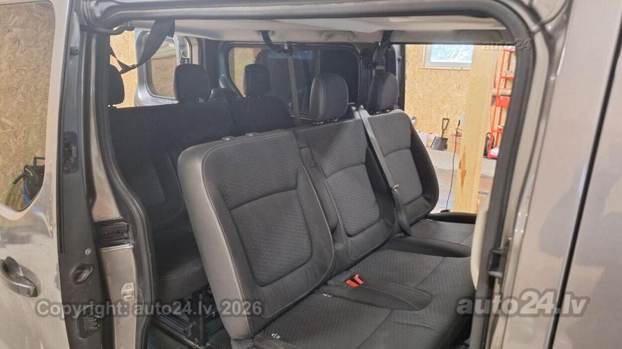 Pelēks Opel Vivaro 2018 Kuresāre, ar dzinēja tilpumu 1.60 L un nobraukumu 162 tūkst. km par 18900 €, foto 12 vietnē AUTOMOTO.COM.LV
