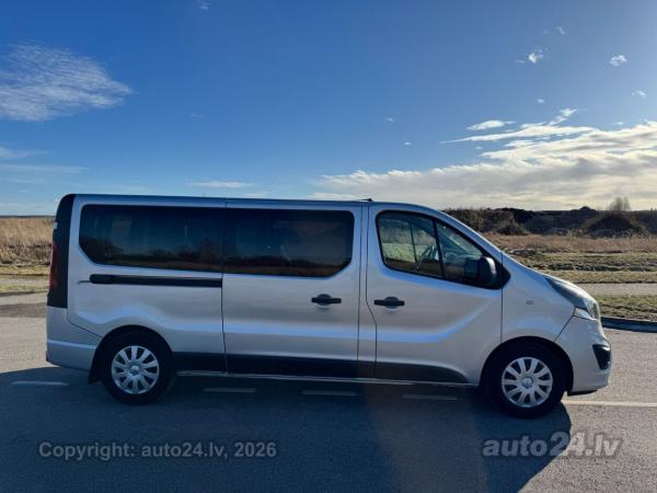 Grey Opel Vivaro 2019 in Tartu, with an engine capacity of 1.60 L and mileage of 285 thousand km for 13020 €, photo 4 on AUTOMOTO.COM.LV
