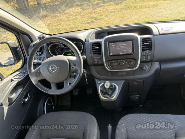 Grey Opel Vivaro 2019 in Tallinn, with an engine capacity of 1.60 L and mileage of 40 thousand km for 20990 €, photo 8 on AUTOMOTO.COM.LV