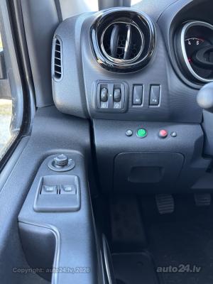 Pelēks Opel Vivaro 2019 Tallina, ar dzinēja tilpumu 1.60 L un nobraukumu 40 tūkst. km par 20990 €, foto 12 vietnē AUTOMOTO.COM.LV