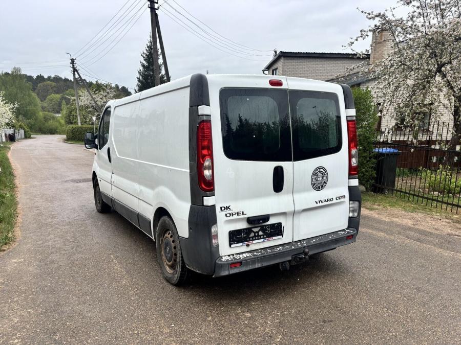 Opel Vivaro 2006 in Jurbarkas, with an engine capacity of 1.90 L and mileage of 278 thousand km for 1900 €, photo 4 on AUTOMOTO.COM.LV