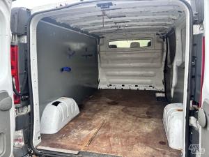 Opel Vivaro 2006 in Jurbarkas, with an engine capacity of 1.90 L and mileage of 278 thousand km for 1900 €, photo 6 on AUTOMOTO.COM.LV