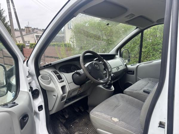 Opel Vivaro 2006 in Jurbarkas, with an engine capacity of 1.90 L and mileage of 278 thousand km for 1900 €, photo 6 on AUTOMOTO.COM.LV