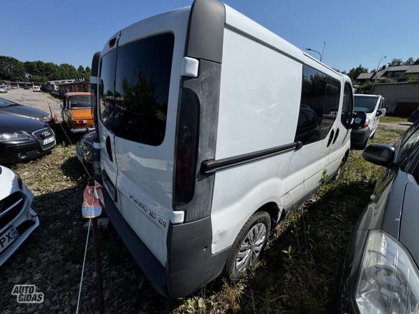 Opel Vivaro 2006 in Siauliai, with an engine capacity of 1.90 L and mileage of 111 thousand km for 950 €, photo 4 on AUTOMOTO.COM.LV
