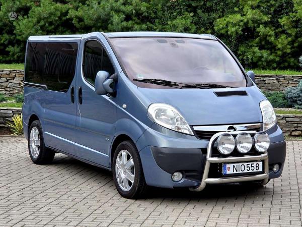 Opel Vivaro 2007 in Kedainiai, with an engine capacity of 2.50 L and mileage of 288 thousand km for 9500 €, photo 2 on AUTOMOTO.COM.LV