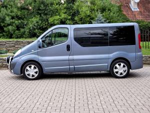 Opel Vivaro 2007 in Kedainiai, with an engine capacity of 2.50 L and mileage of 288 thousand km for 9500 €, photo 6 on AUTOMOTO.COM.LV