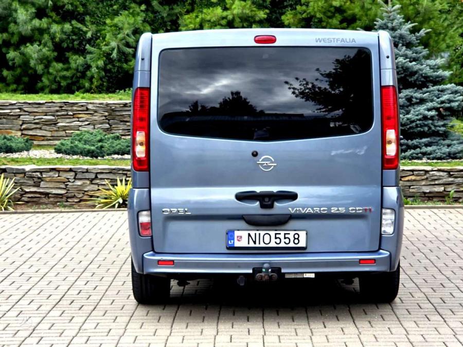Opel Vivaro 2007 in Kedainiai, with an engine capacity of 2.50 L and mileage of 288 thousand km for 9500 €, photo 11 on AUTOMOTO.COM.LV