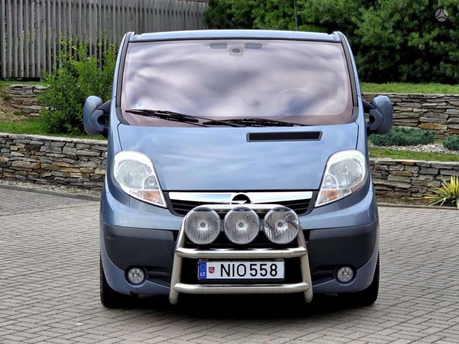 Opel Vivaro 2007 in Kedainiai, with an engine capacity of 2.50 L and mileage of 288 thousand km for 9500 €, photo 17 on AUTOMOTO.COM.LV