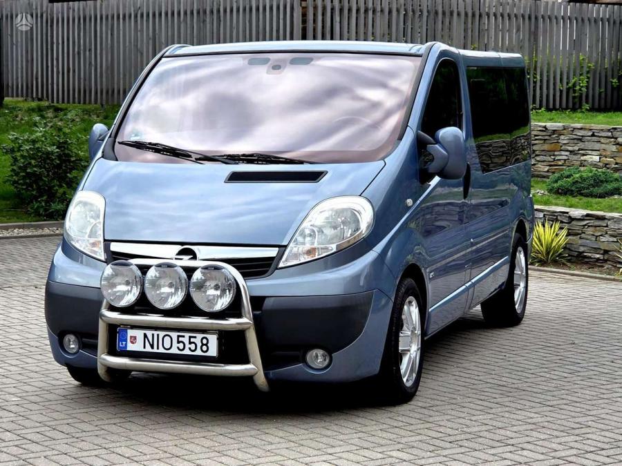 Opel Vivaro 2007 in Kedainiai, with an engine capacity of 2.50 L and mileage of 288 thousand km for 9500 €, photo 18 on AUTOMOTO.COM.LV
