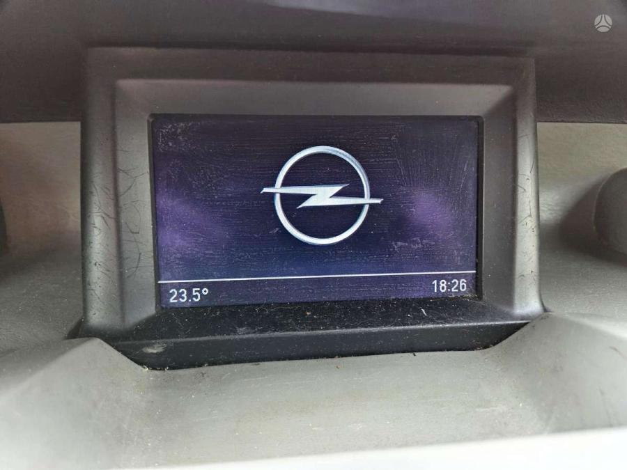 Opel Vivaro 2007 in Kedainiai, with an engine capacity of 2.50 L and mileage of 288 thousand km for 9500 €, photo 32 on AUTOMOTO.COM.LV