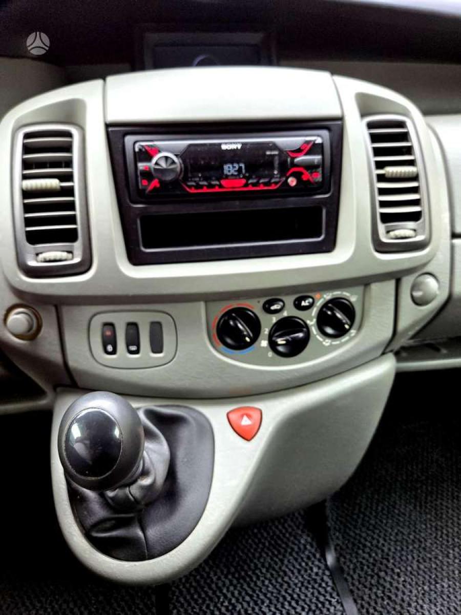 Opel Vivaro 2007 in Kedainiai, with an engine capacity of 2.50 L and mileage of 288 thousand km for 9500 €, photo 34 on AUTOMOTO.COM.LV
