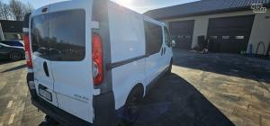Opel Vivaro 2008 in Mazeikiai, with an engine capacity of 2.00 L and mileage of 373 thousand km for 3300 €, photo 5 on AUTOMOTO.COM.LV